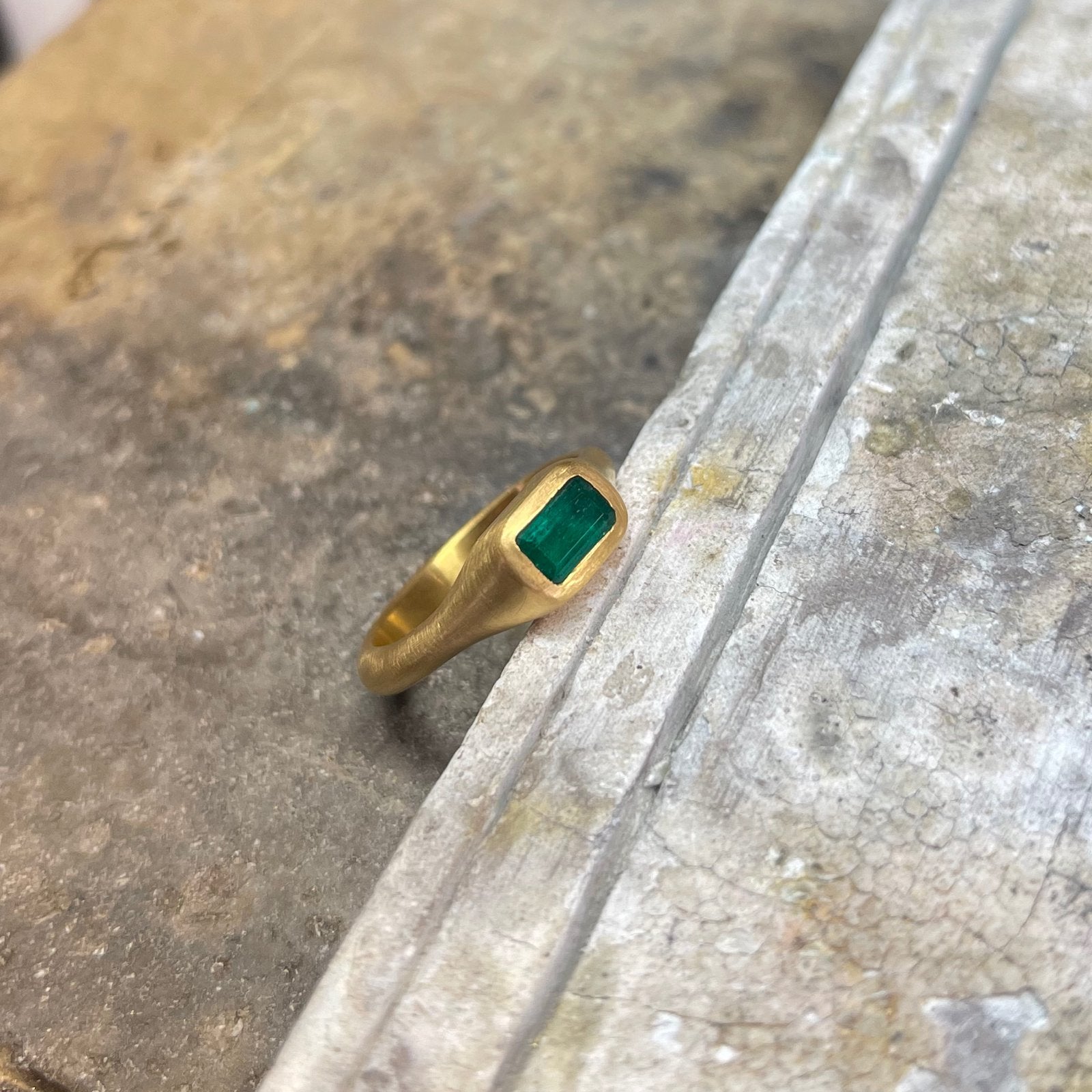 Emerald Ring | Eli Halili